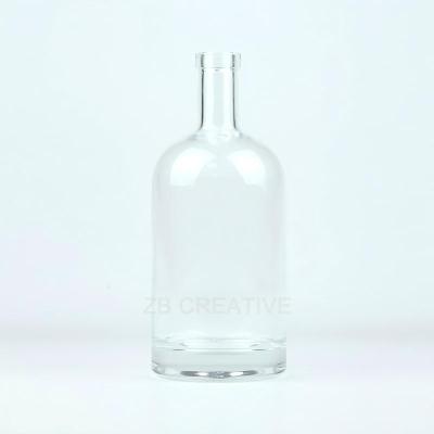 China 1000ml Large Vodka Glass Bottle For Premium Spirits Packaging  Cystal White With Cork Top 750G CY-1026 for sale