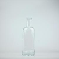 China Crystal White Bar Top Liquor Glass Bottles For Gin 750ml 680g CY-837 for sale