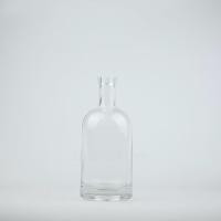 China 750ml Glass Spirit Bottles For Sale Thick Base Cork Top Clear Glass Alcohol Bottles 680g CY-836-1 for sale