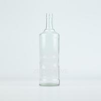 China 1000ml Flint Glass Rum Bottle Screw Cap Closure Commercial Spirits Packaging 580g CY-856 for sale