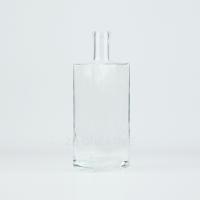 China Cork Top 750ml Glass Liquor Bottles Flint Cube For Whisky 750g CY-897 for sale