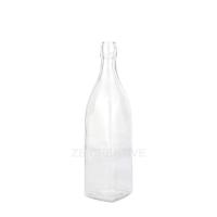 China 1000ml Flint Square Glass Water Bottle Swing Top For Juice 650g CY-805 for sale