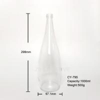 China 1000ml Flint Clear Screw Top Empty Glass Water Bottle Beverage Container CY-795 for sale