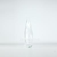 China 500ml Flint Glass Liquor Bottle with Screw Neck for Premium Spirits Packaging for sale