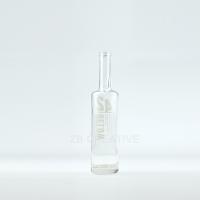 China 750ml Custom Glass Bottle Flint Glass Liquor Bottle with Screen Printing and Screw Top for Spirits Packaging for sale
