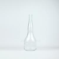 China 700ml Custom Glass Bottle Custom Shape Premium Liquor Glass Bottle with Cork Finish for Distilleries for sale