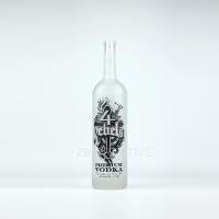 China Flint 1000ml Custom Shape Luxury Glass Liquor Bottle Cork Finish Premium Spirits for sale