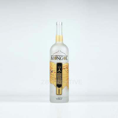 China 1000ml Custom Shape Flint Luxury Liquor Glass Bottle with Cork Finish for sale