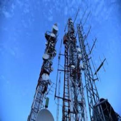 China ISO9001 Galvanized 4 Legs Angular Telecommunication Steel Tower With Fall Arrest for sale