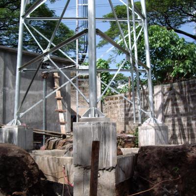 China Hot Dip Galvanized 25m Lattice Tubular Steel Tower for sale