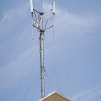China 30m 45m 60m Guyed Pole Tower , Angle Steel Tower for sale