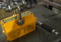 China High Performance Permanent Magnetic Lifter For Lifting Steel 600 LBS for sale