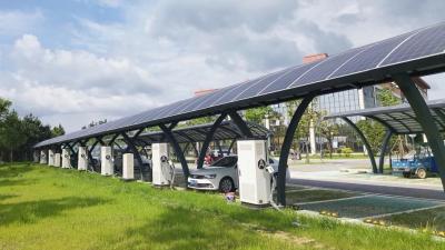 China 44.19V Optimum Operation Voltage 580W Light and Flexible Solar Panel with Eco-Friendly Materials for sale