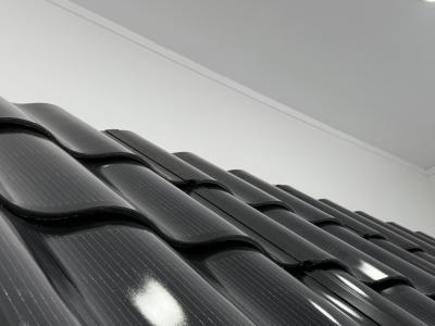 China 50W BIPV Solar Roof Tile 8.62A Short Circuit Current DC 1000V 1500V Photovoltaic Panel Shingle for sale