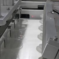 China Automatic Petri Dish Filling Machine 4000BPH with Nozzle Heating System for sale