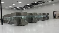 China Stainless Steel Animal Vaccine Filling Line with 316L Piston Pumps PLC Intelligent Linkage Control and HEPA Filter Covering for sale