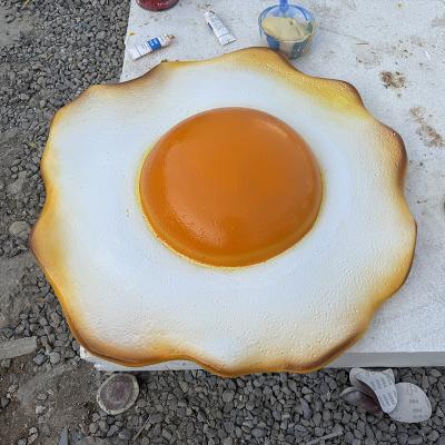 China FRP Simulated Fried Egg Sculpture Fiberglass Giant Food Model Restaurant Street Creative Landscape Ornament for sale