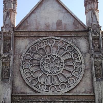 China Antique Weathered Sandstone Sculpture Gothic Round Rose Window Architectural Relief Panel for sale