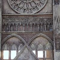 China Antique Weathered Sandstone Sculpture Gothic Round Rose Window Architectural Relief Panel for sale