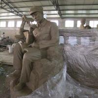 China Clay Mold Bronze Statues Revolutionary Soldier Sitting Figure Prototype for sale