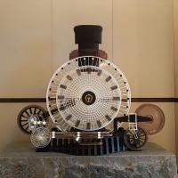 China Retro Train Metal Garden Ornaments For Hotel Lobby Exhibition Hall Club for sale