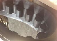 China Asphalt  Paver Rubber Tracks For Blaw Knox PF4410 - 356 X 152.4 X 46 for sale