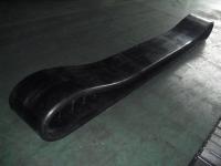China 470x152.4x52 Smooth Pattern or Engraved Pattern Rubber Tracks Asphalt Paver Parts With 52 Links for sale