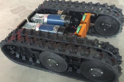 China Bulldozer / Asphalt Paver Rubber Track Undercarriage With 795mm Length for sale