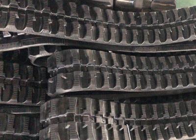China Pitch 72mm Rubber Excavator Tracks ,  light Weight Replacement Rubber Tracks for sale