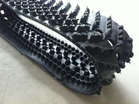 China 104.92kg Black Snowmobile Rubber Track 320*72*43mm For Rubber Track System for sale