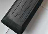 China Crawler Machine Anti Vibration Bolt On Rubber Track Pads for sale