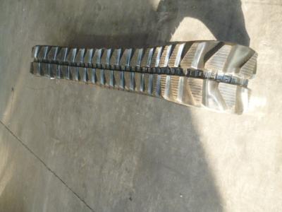 China 72 Links 48mm Pitch Lightweight Rubber Tracks For Kobelco Sk15r for sale