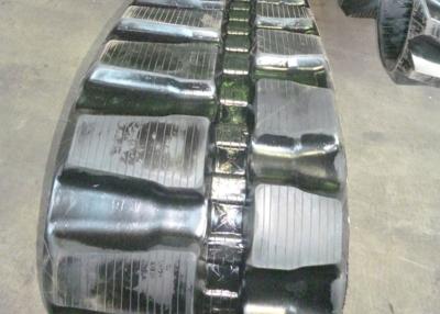 China Width 400mm Excavator Rubber Tracks With 74 Links Black Color for sale