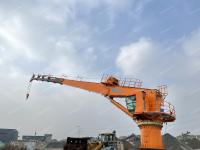 China Space Saving Telescopic Lifting Equipment Equipped Active Heave Compensation for sale