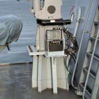 China Stainless Steel Marine Deck Crane 0-12m/min Speed 1-5m Span for Cargo Lifting for sale