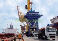 China OUCO Eco Hopper Rail Mounted Mobile Hopper Dust Proof Port Hopper 150-200 t/h for sale