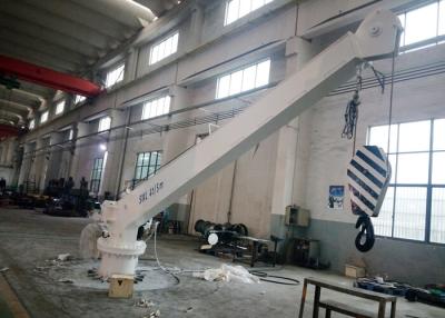 China Electric Marine Crane 4T 5M High Durability Long Service Life Space Saving Small Boat Crane for sale