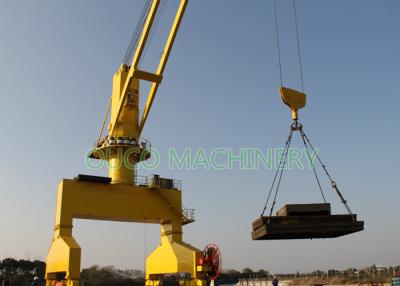 China 20T 30M Harbour Crane Light Self Weight Reasonable Design Easy Maintenance for sale