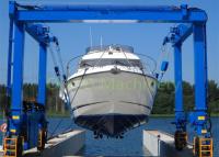 China Yacht Lifting Mobile Harbor Crane Heavy Type Reliable Low Power Consumption for sale