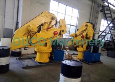 China Vessel Hydraulic Deck Crane Folding Boom High Efficiency Low Power Consumption for sale