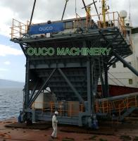 China Port Railed Mounted Discharge Hopper Dust Proof Movable Hopper Loader 15t Capacity for sale
