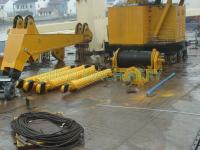 China Custom Design Compact Knuckle Boom Crane 120cm Pedestal Mobile Harbour Crane Lifting Safety for sale