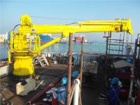 China Telescoping Boom Crane 3T40M Small Footprint High Work Efficiency Marine Deck for sale