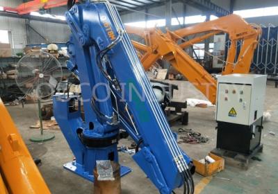 China Marine Knuckle Telescopic Boom Crane 0.6T 8M for Fish Boat and Mussel Farm for sale