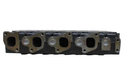 China QD32 Cylinder Head Assembly for Nissan ELGRAND 3.2L Diesel Engine - 3.2L Displacement, 4 Cylinder Design for sale