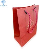 China Custom Jewelry Free Sample Wedding Door Red Paper Gift Bags With Handles for sale