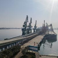 China Customizable Steel Harbour Cranes Loading And Unloading With 1.5 Revolutions Per Min Slewing Speed for sale