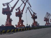 China Gantry Portal Harbour Crane Run Along The Crane Tracks On The Ground Or Buildings For Lifting Loading And Unloading for sale