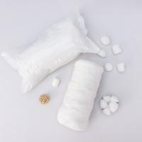 China Absorbent Cotton Balls Sterile 100 Cotton Wool Balls 500g For Medical for sale