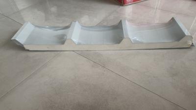 China 150mm Polyurethane Sandwich Panel for Roof & Wall Applications - 38kg/m³ Density, 0.11 W/m²K Thermal Conductivity for sale
